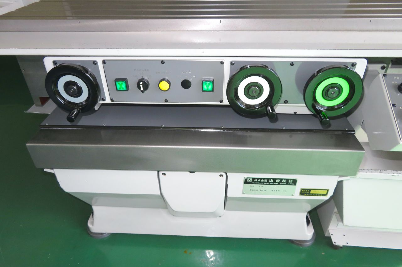 NC立型フライス盤YZ-8WR｜中古工作機械、販売・高価買取の村田機械株式会社